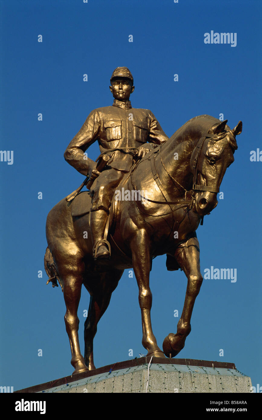 Statue of General Aung San, Pyay (Prome), Myanmar (Burma Stock Photo ...