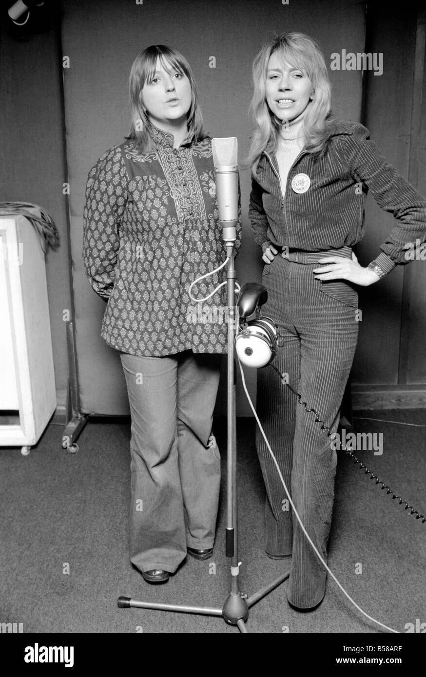 Music/Studio: Pop Group: Guys and Dolls: Kay Garner and Claire Torry in ...