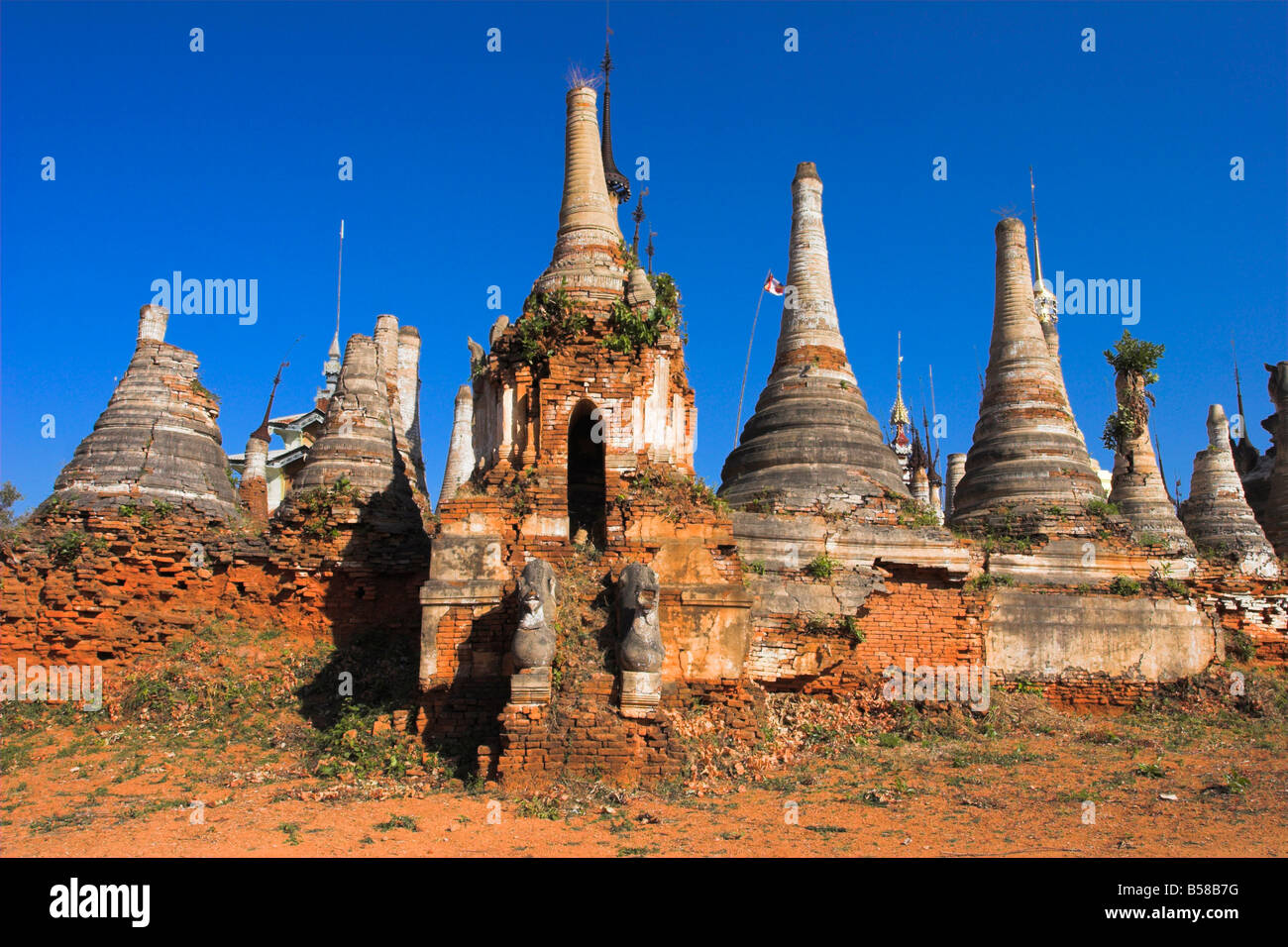 Complex of unrestored shrines and stupas at Nyaung Ohak Monastery ...