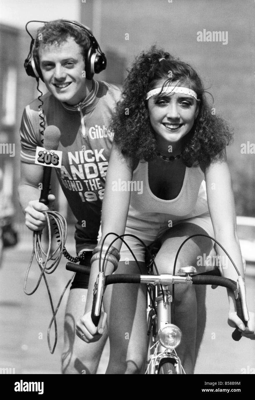 Nick Sanders, cycled round world in 134 days. September 1981 P007250 ...