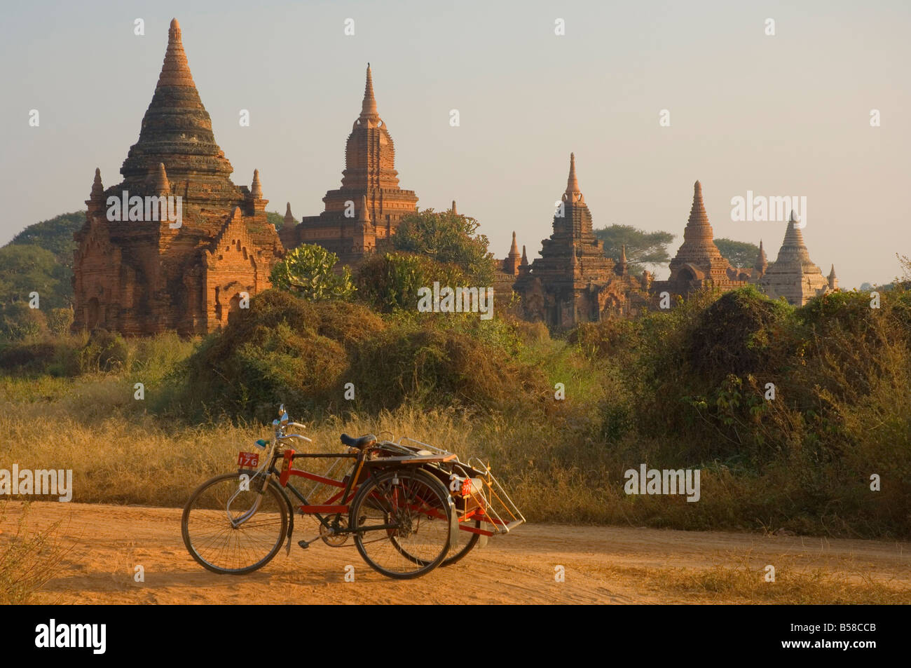 Raya-nga-zu Group, Bagan (Pagan), Myanmar (Burma Stock Photo - Alamy