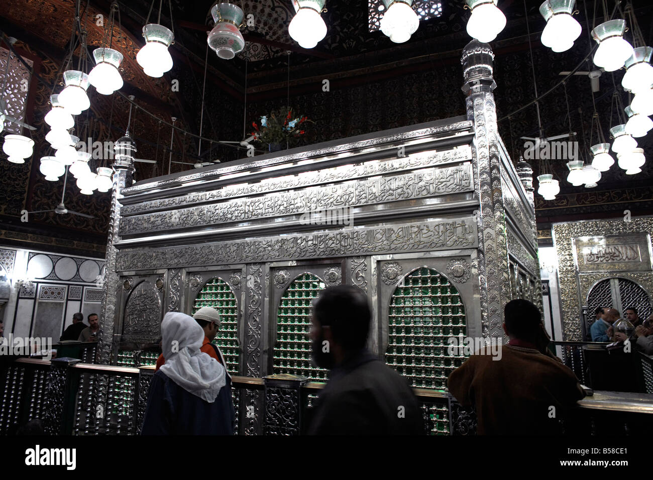 The Mosque of Sayyidna al-Hussein, Cairo, Egypt, North Africa, Africa ...