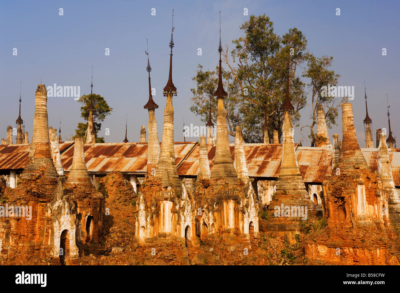 Shwe Inn Thein stupas, Indein, Myanmar (Burma Stock Photo - Alamy