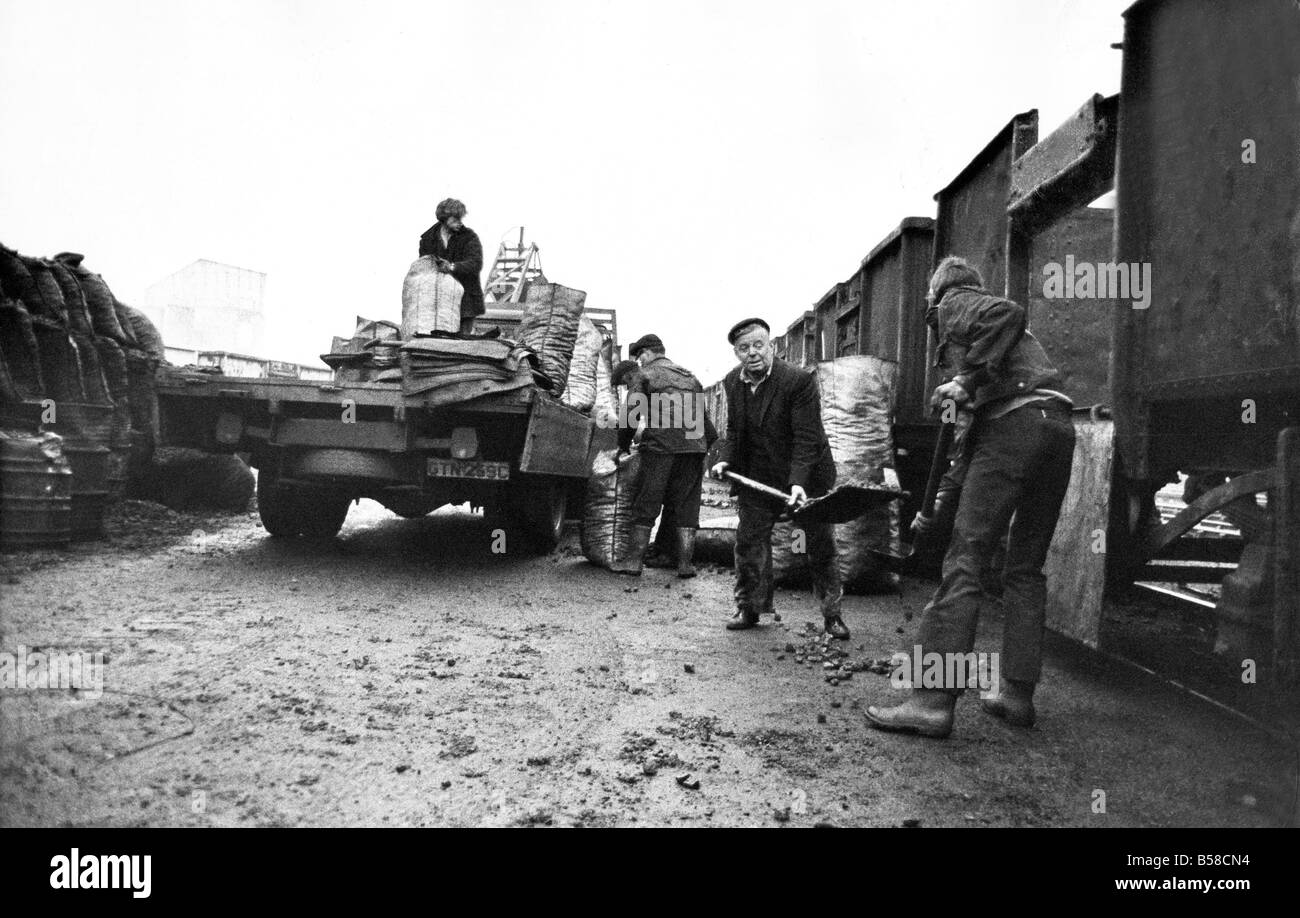 1970s coal mining hi-res stock photography and images - Alamy
