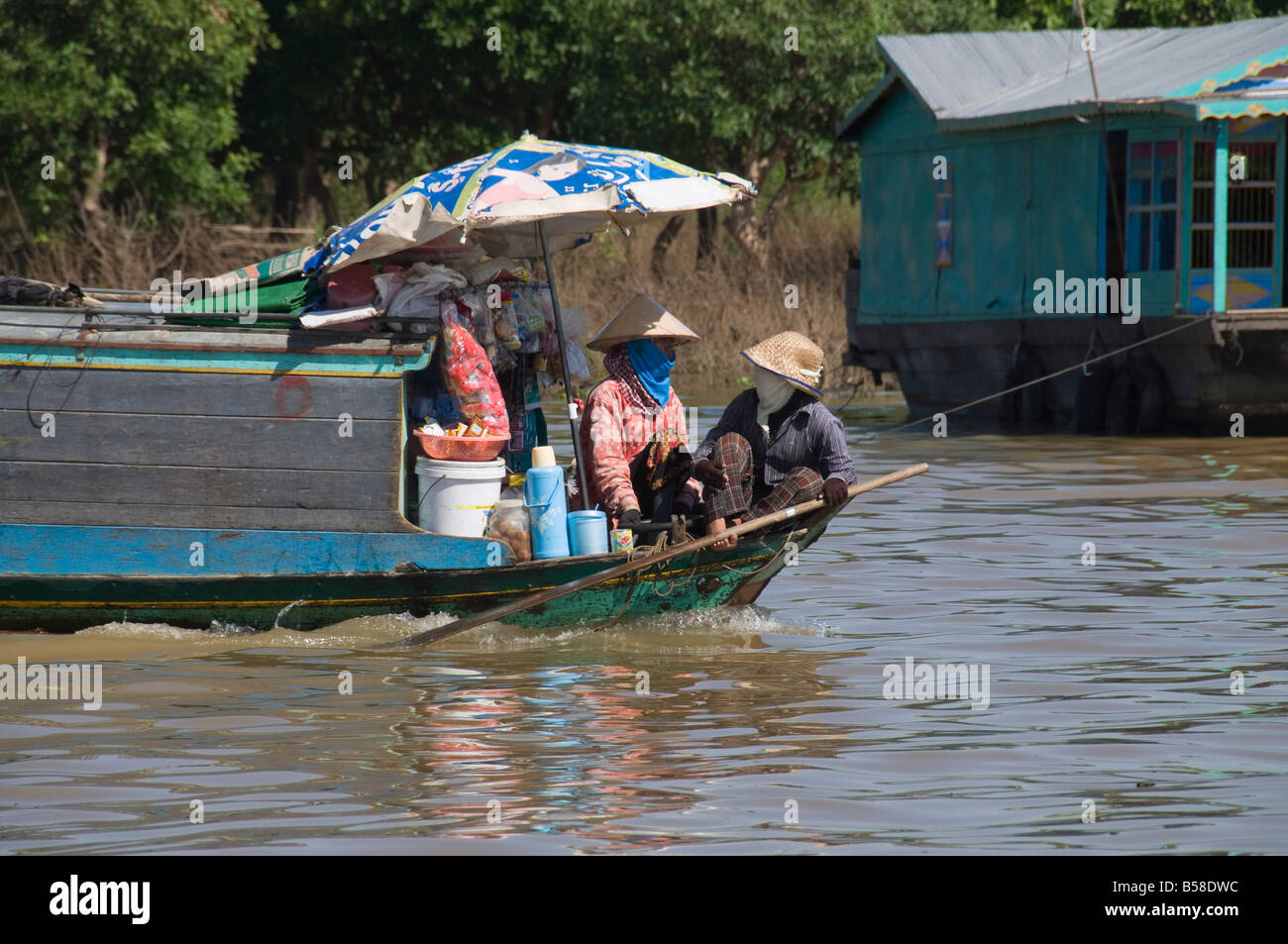 Vietnamese boat people hi-res stock photography and images - Alamy