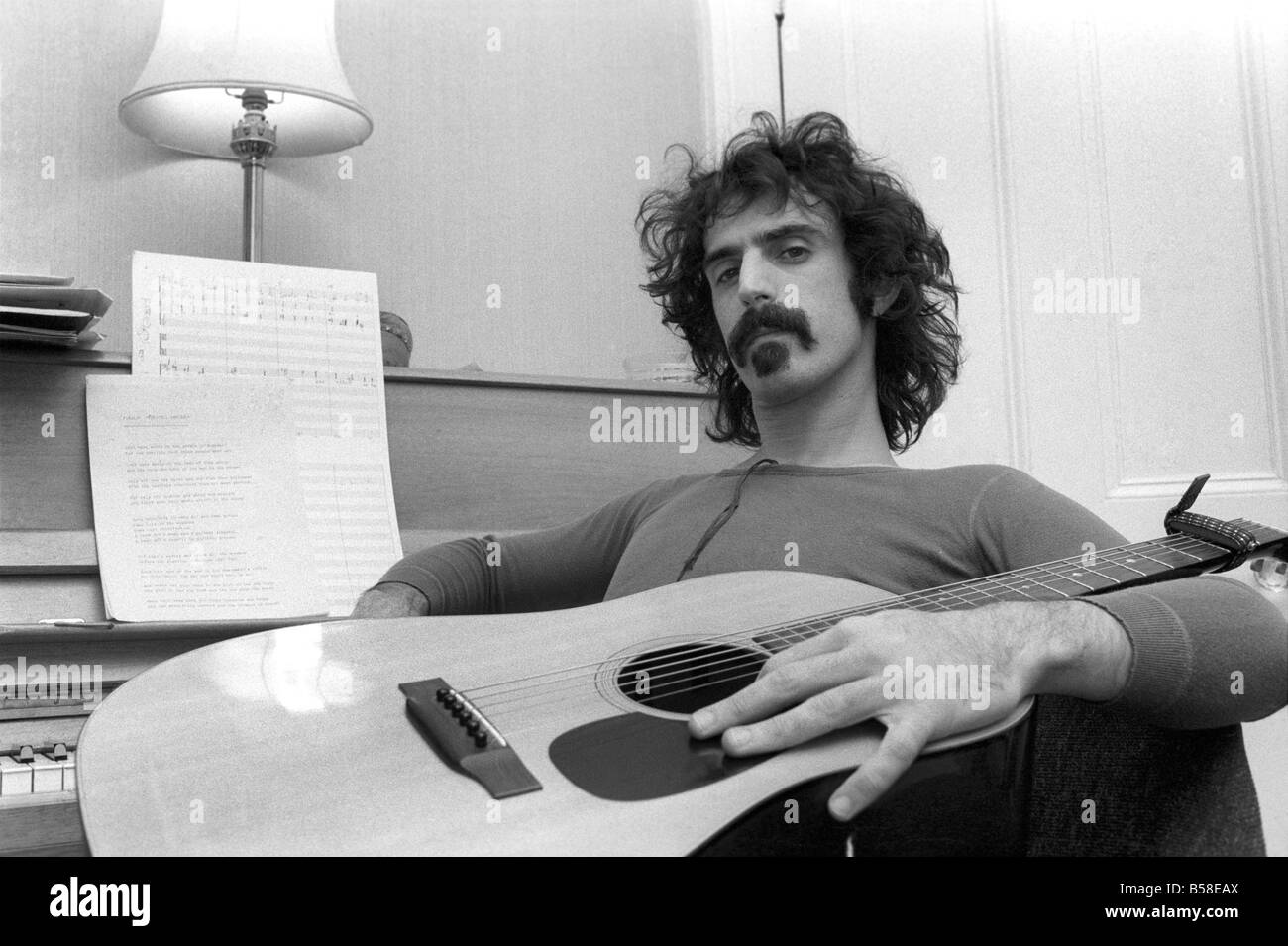 Frank zappa hi-res stock photography and images - Alamy