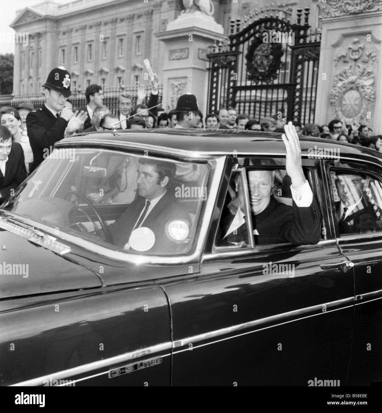 Politics: Wilson and Heath. Ted Heath leaves Palace after being sworn ...