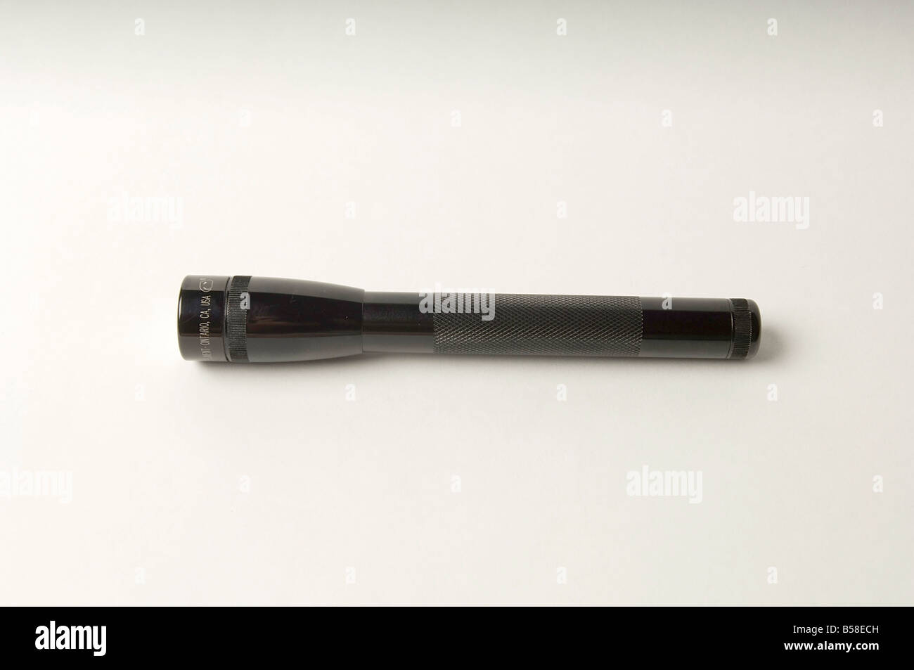 Flashlight torch with an aluminum body and LED electronic construction ...