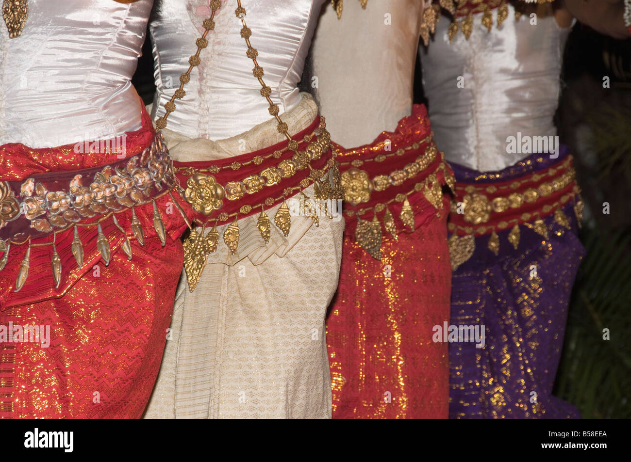 Cambodia traditional clothing dress hi-res stock photography and images ...