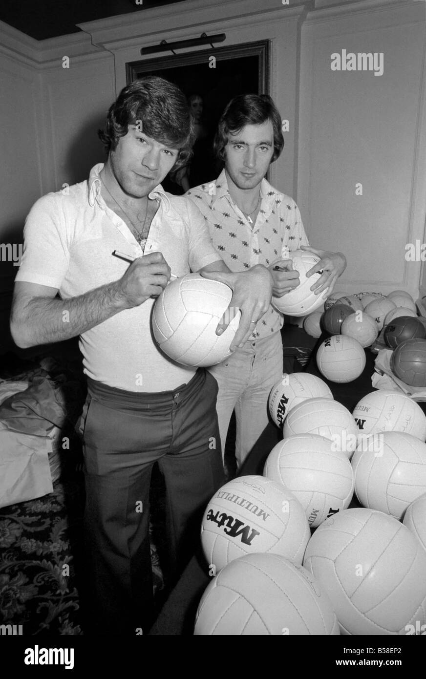 Malcolm macdonald england Black and White Stock Photos & Images - Alamy