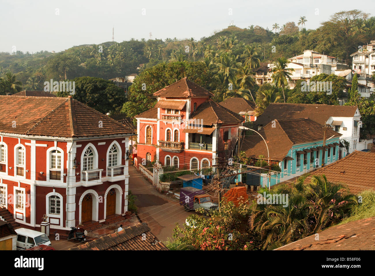 Goa portuguese houses hi-res stock photography and images - Alamy