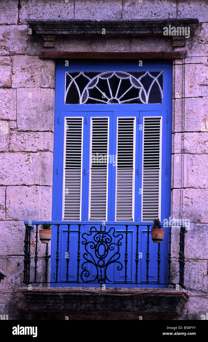Havana cuba stained glass windows hi-res stock photography and images ...