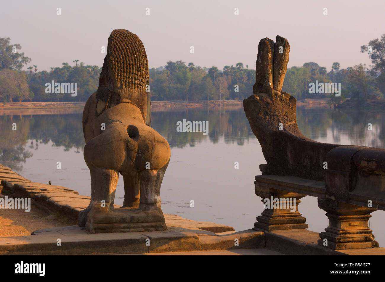 Lion and Naga serpent statues, Angkor Wat, Angkor, UNESCO World ...