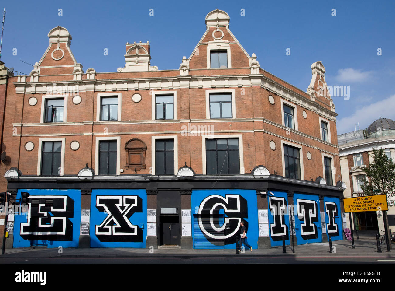 Club 333 exterior. Hoxton, Shoreditch, London, England, UK Stock Photo ...