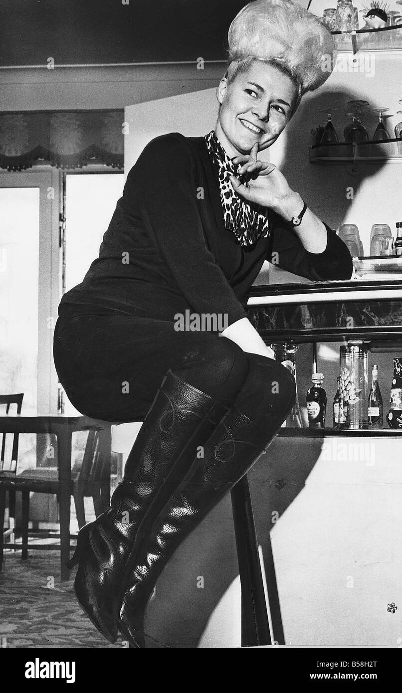 Vivian Nicholson Pools winners wife DBase Viv Nicholson Stock Photo - Alamy