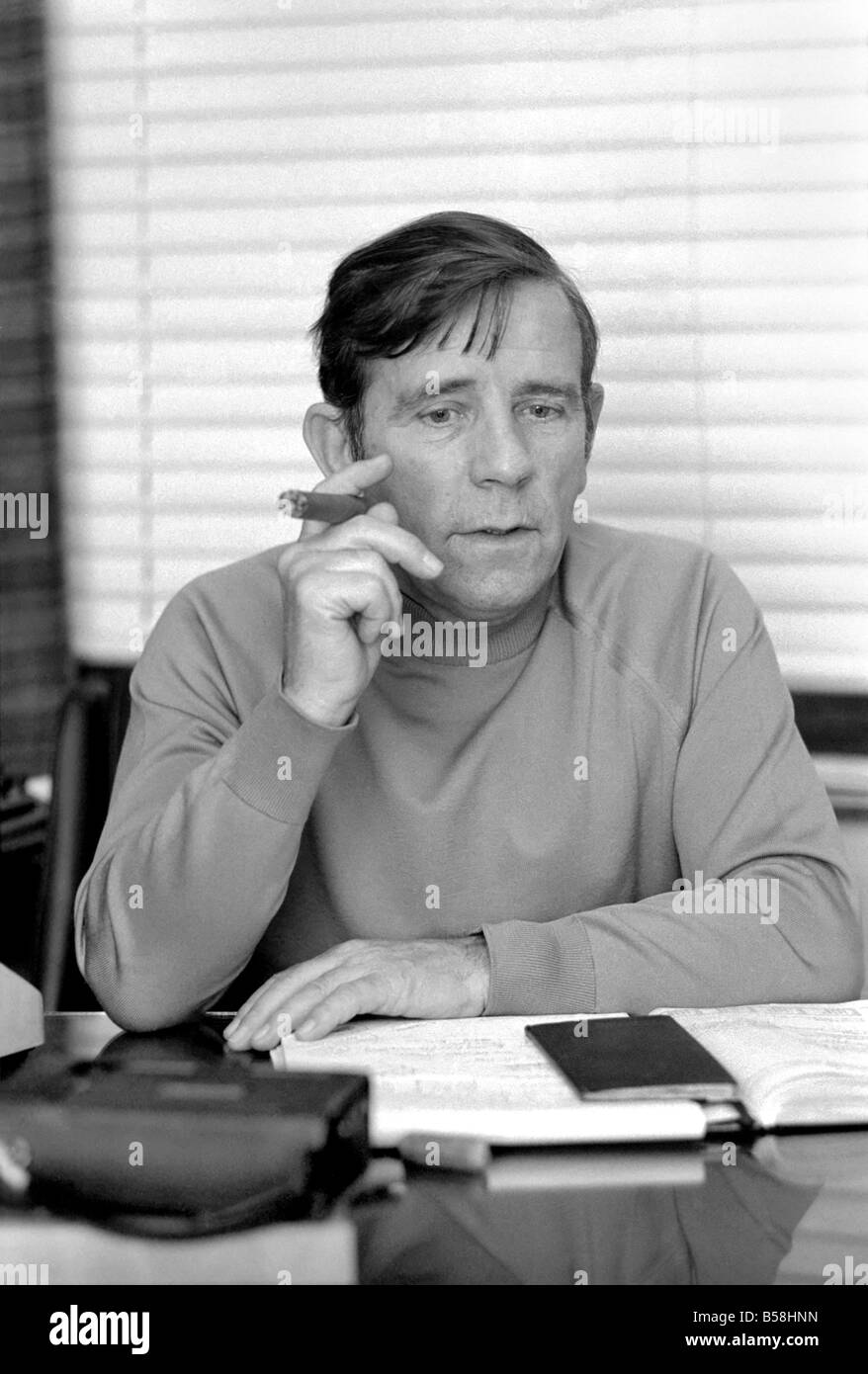 Norman wisdom comedian Black and White Stock Photos & Images - Alamy