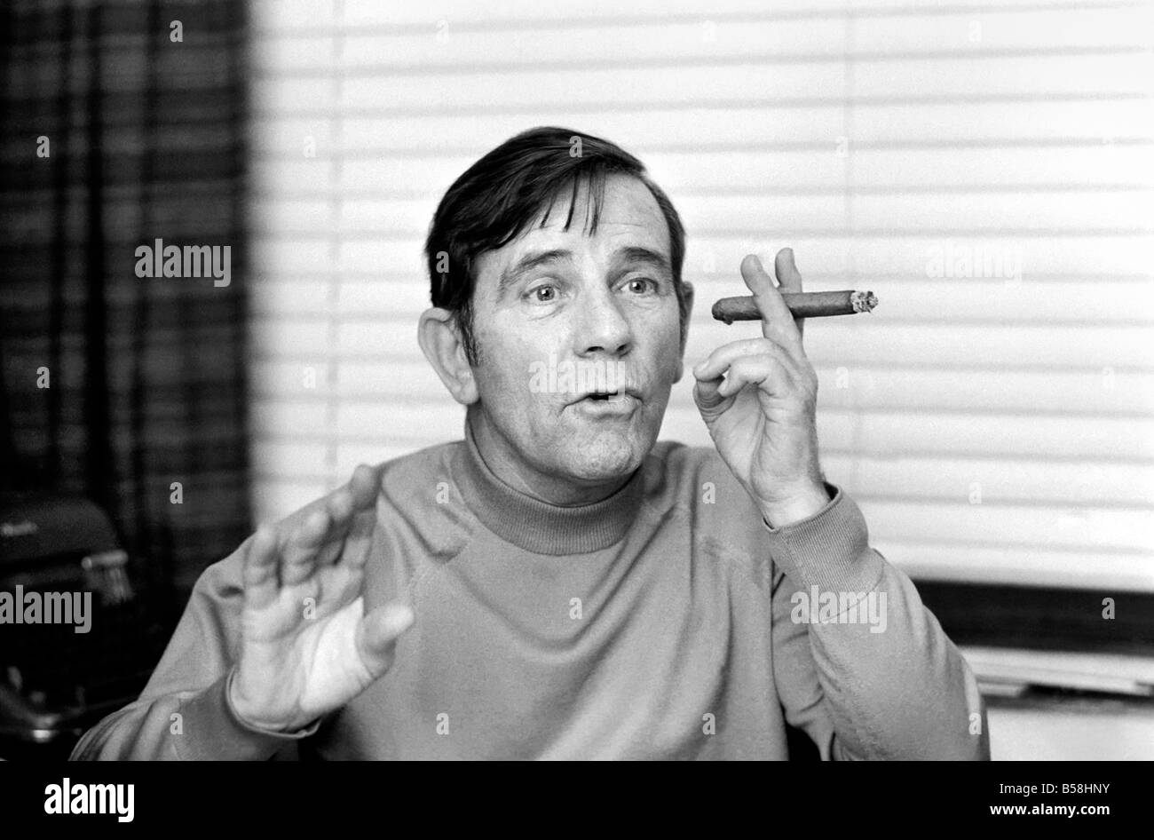 Comedian: Humour: Norman Wisdom. December 1976 76-07485-011 Stock Photo ...