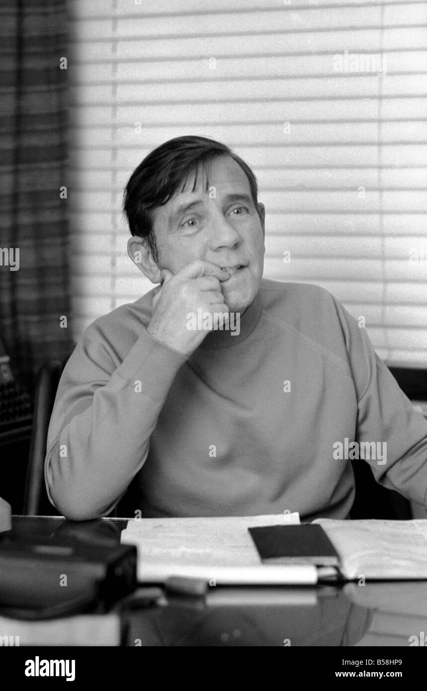 Comedian: Humour: Norman Wisdom. December 1976 76-07485-017 Stock Photo ...