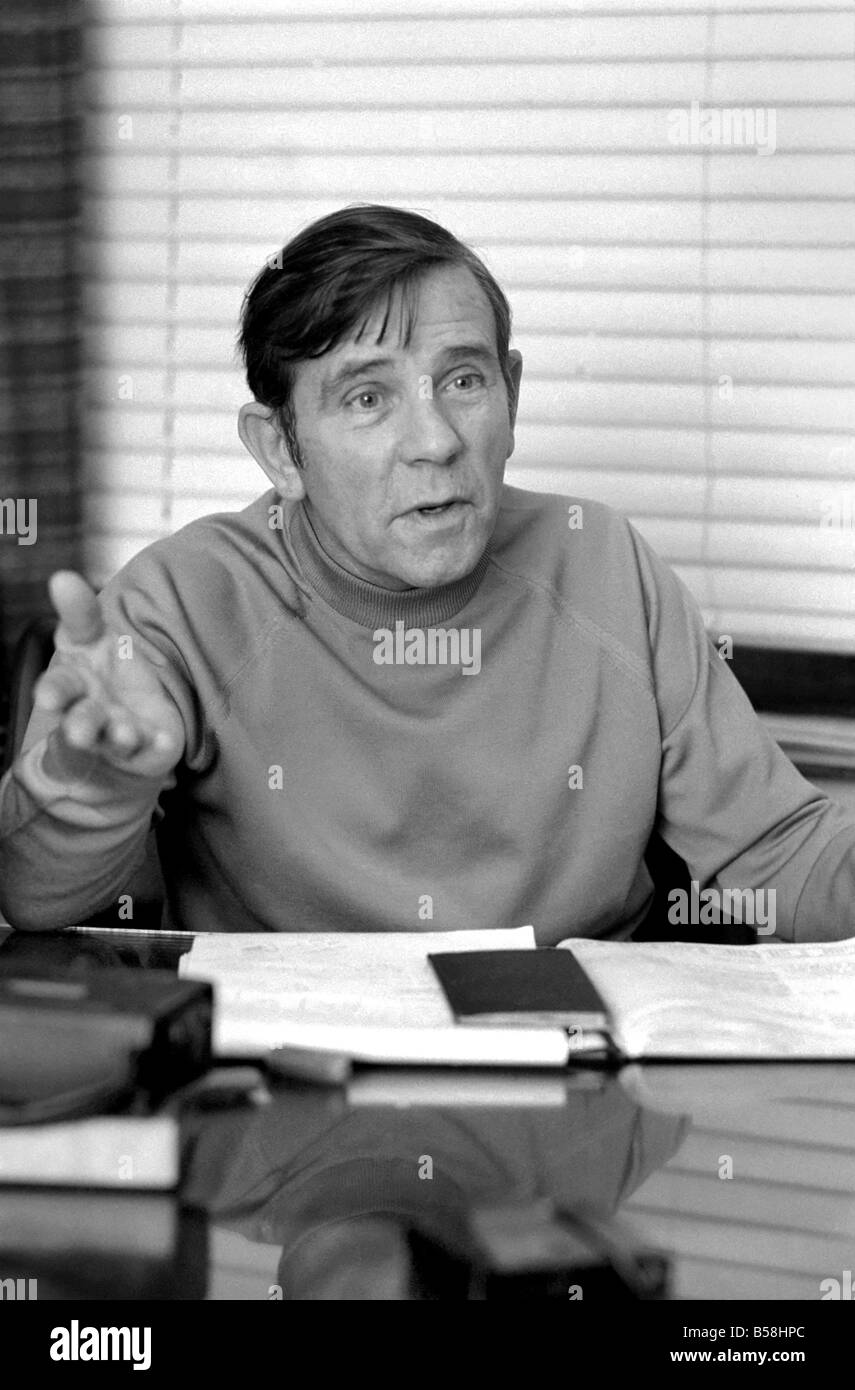 Comedian: Humour: Norman Wisdom. December 1976 76-07485-018 Stock Photo ...