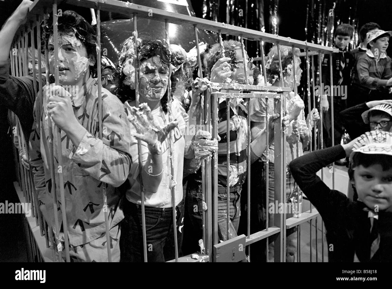 Entertainment: Television programme: Tiswas: Daily Mirror's Sue Tranter ...