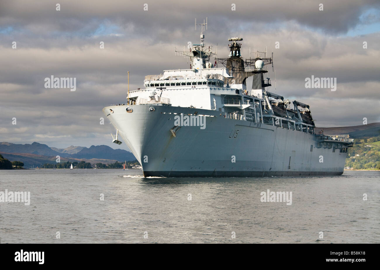 Hms bulwark is an albion class landing platform dock hi-res stock ...