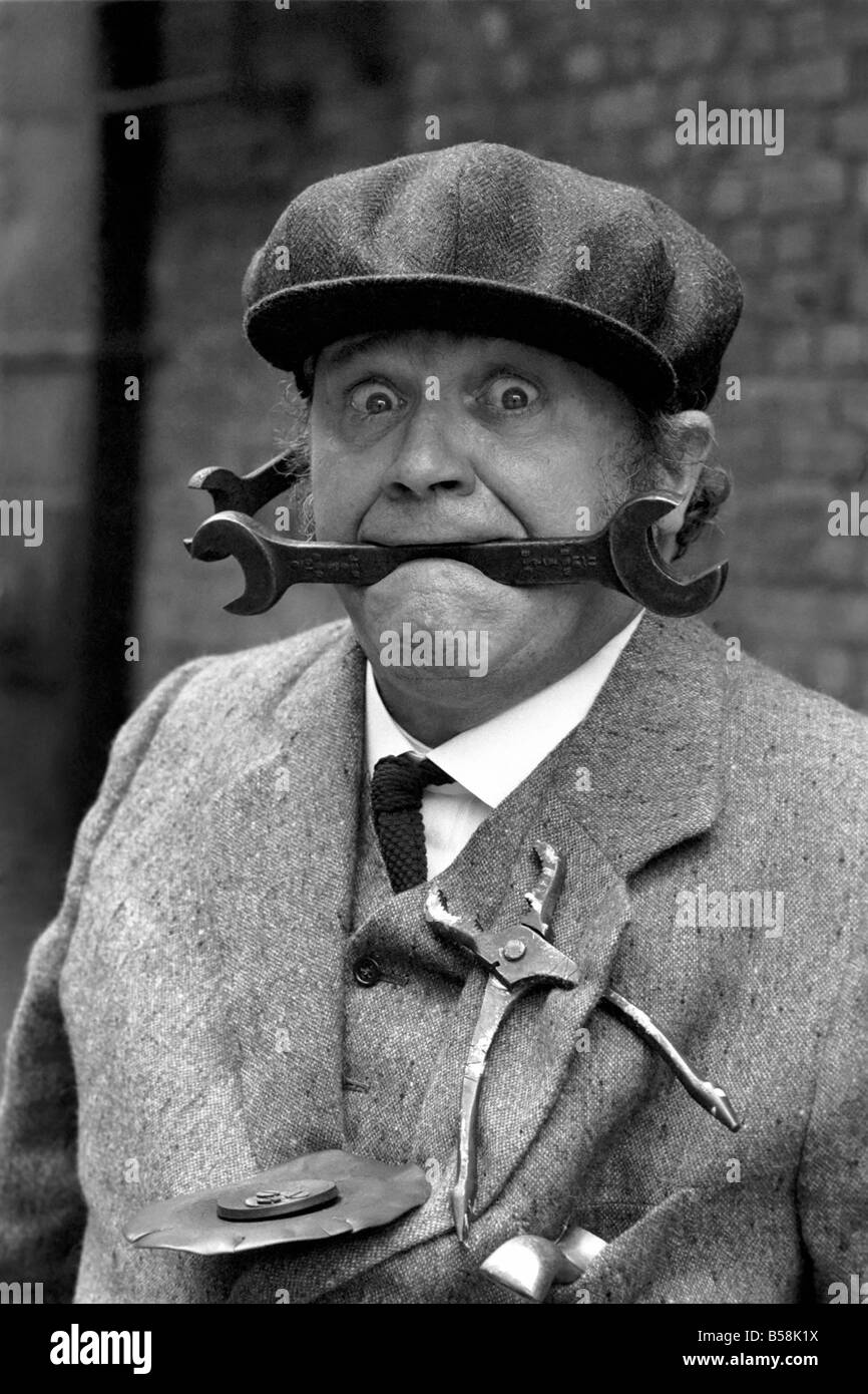 Harry Secombe is about to bound back onto the West End stage as ...