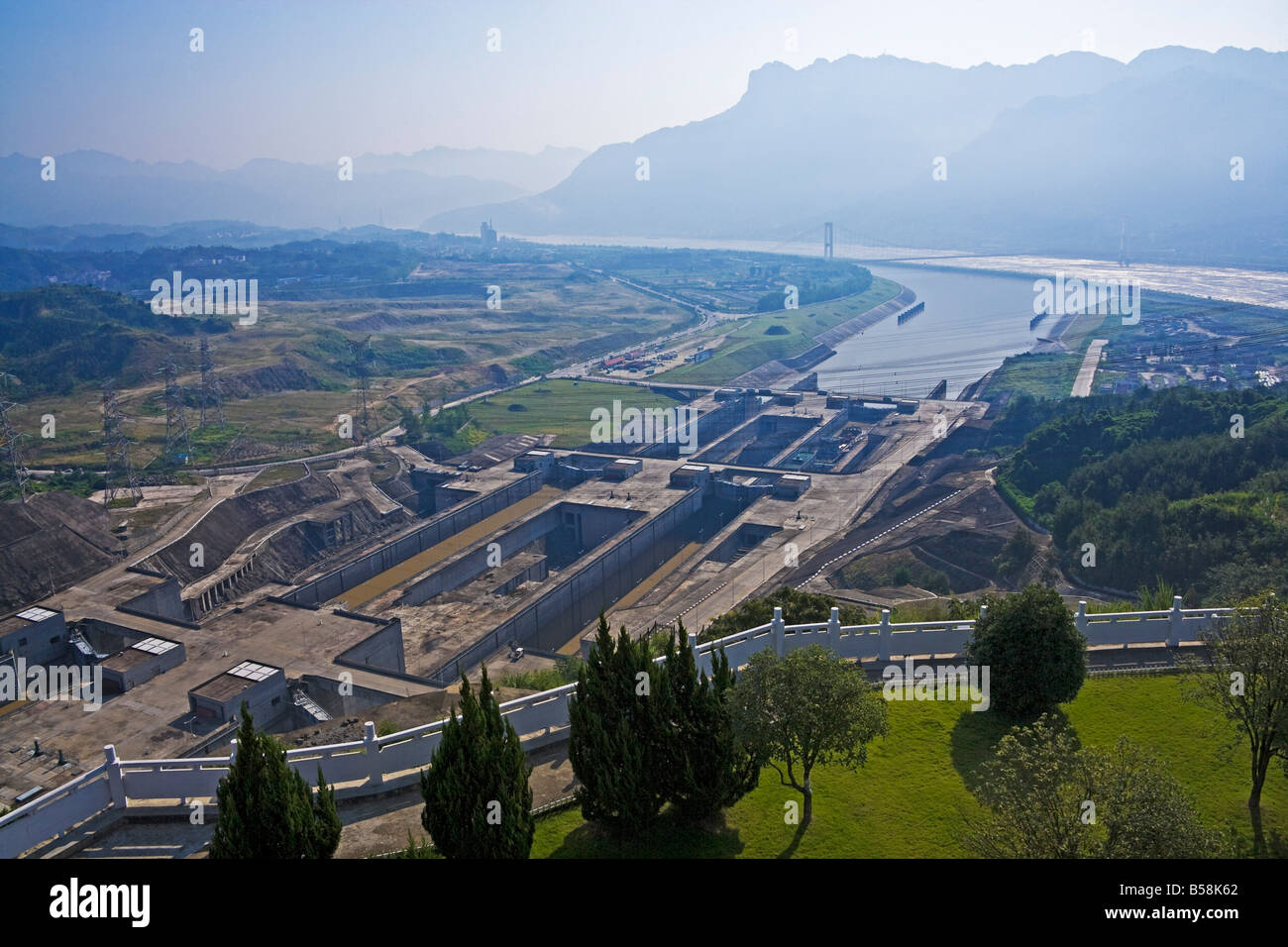 Three Gorges Sanxia Dam High Resolution Stock Photography and Images ...