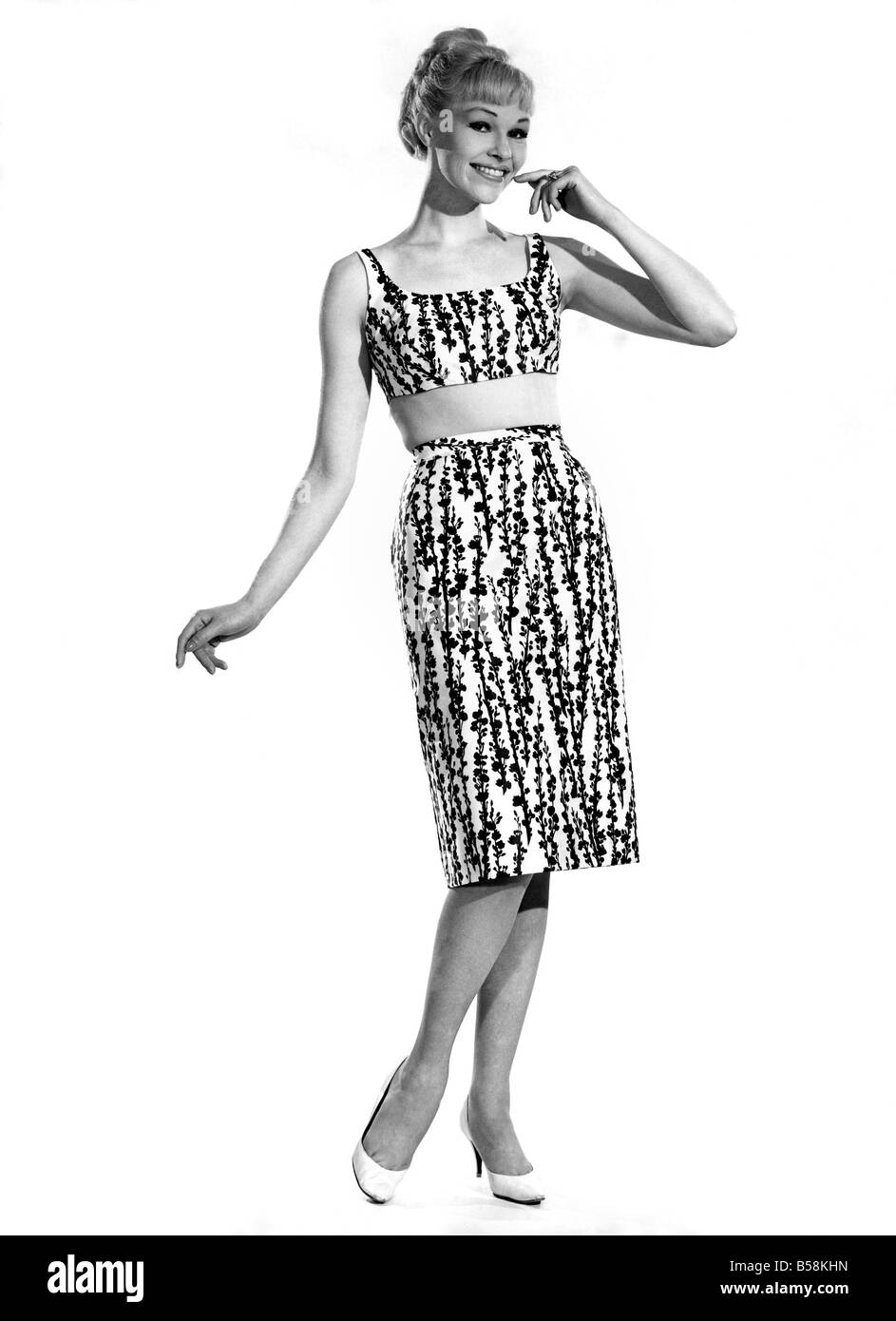 Reveille Fashions: Jo Waring. May 1963 P007669 Stock Photo - Alamy