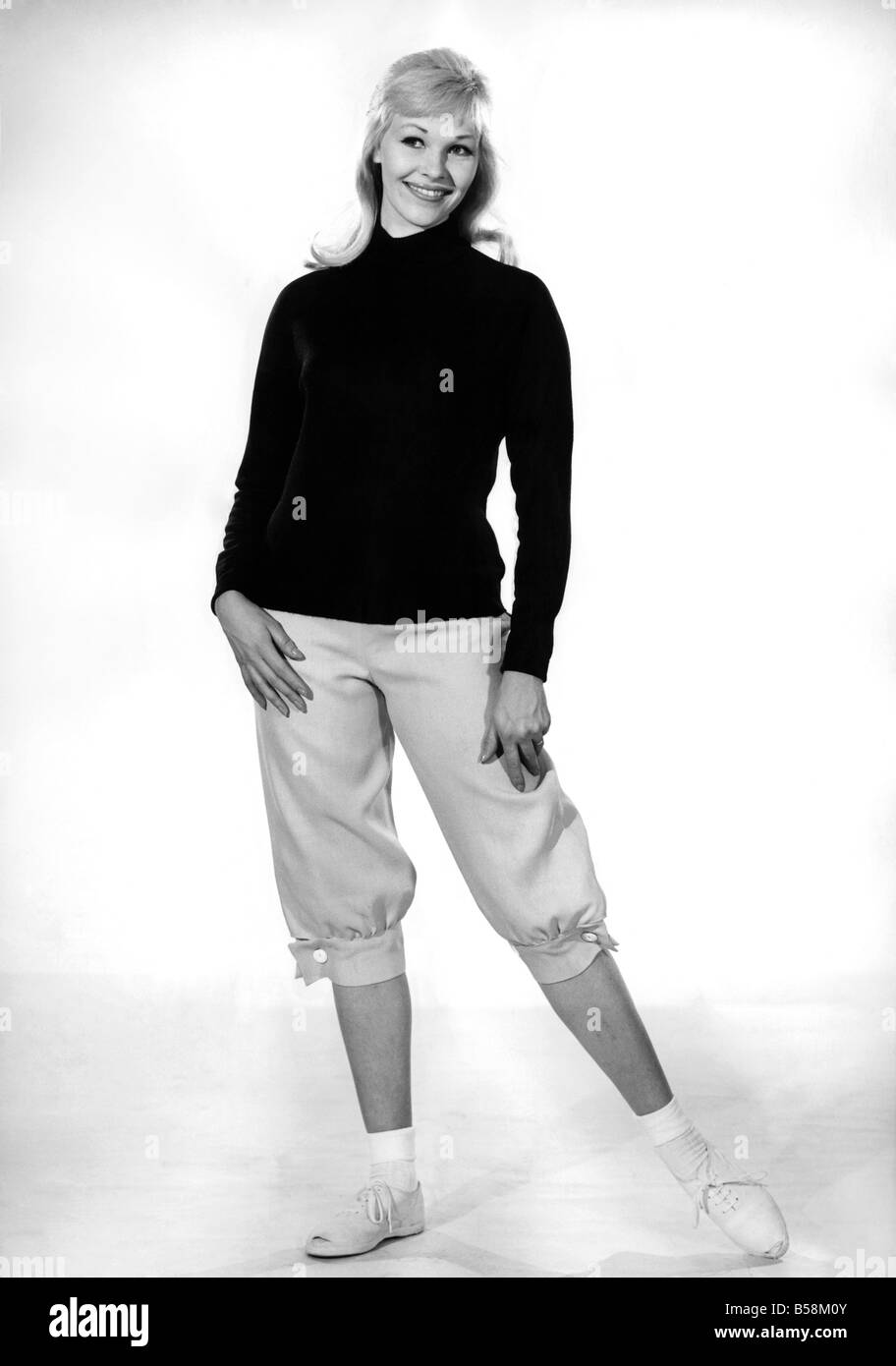 Reveille fashions 1964 jo waring hi-res stock photography and images ...