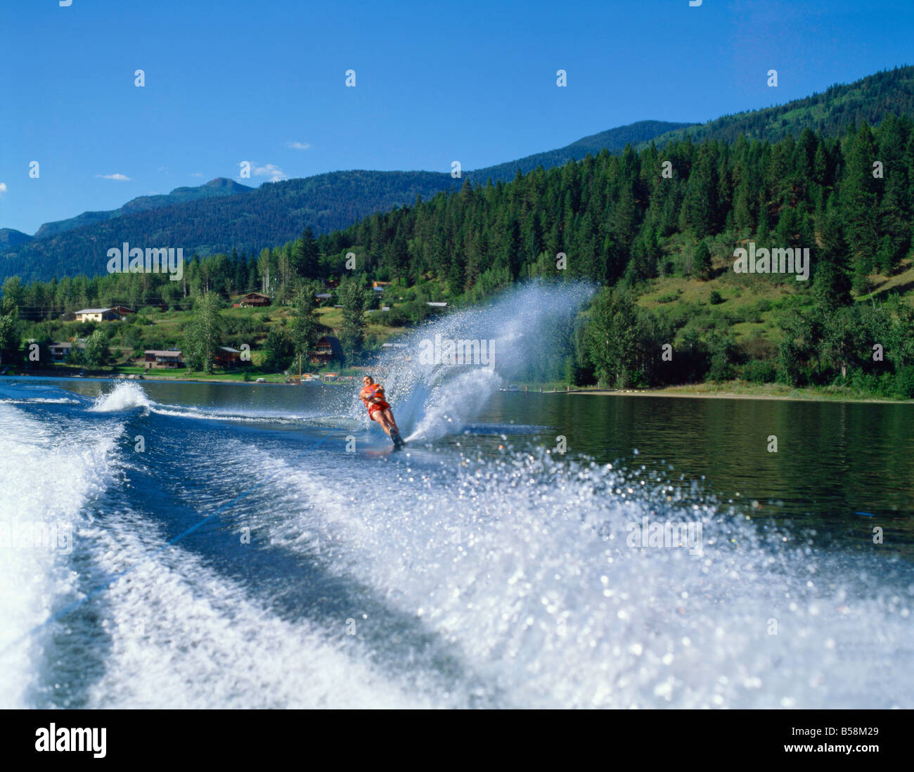 British columbia lake hi-res stock photography and images - Alamy