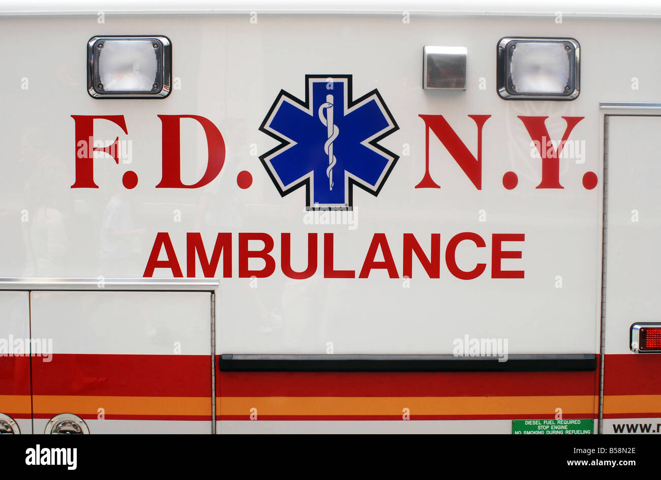 Fdny ambulance hi-res stock photography and images - Alamy