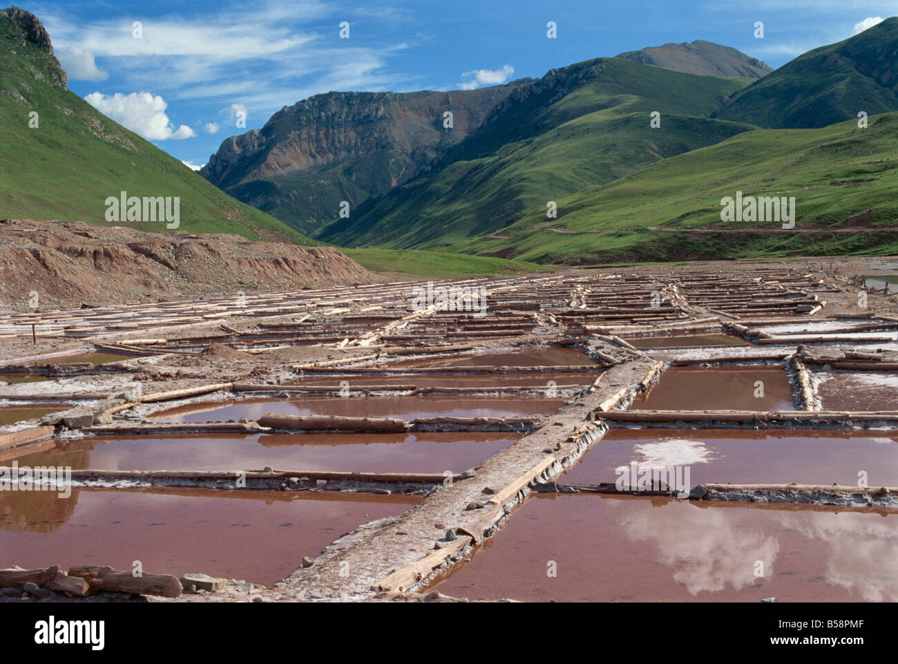Nangqen hi-res stock photography and images - Alamy