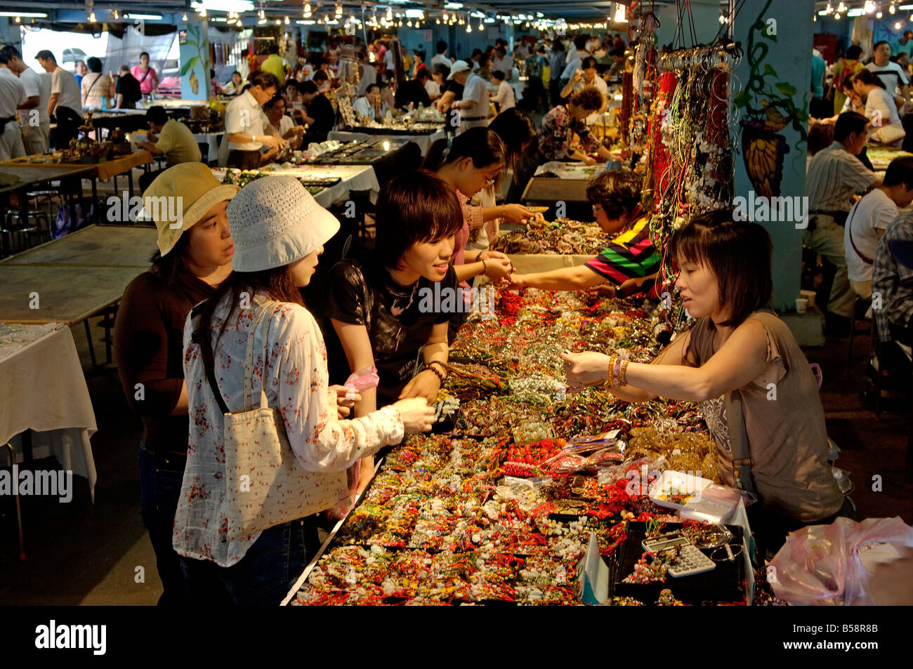 Taiwan jade market hi-res stock photography and images - Alamy