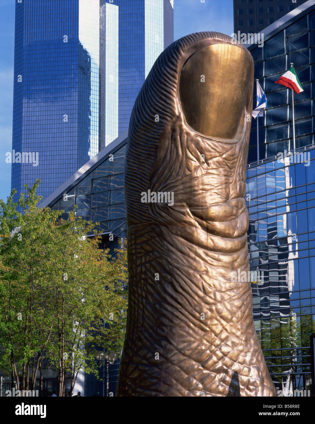 Thumbs up sculpture hi-res stock photography and images - Alamy