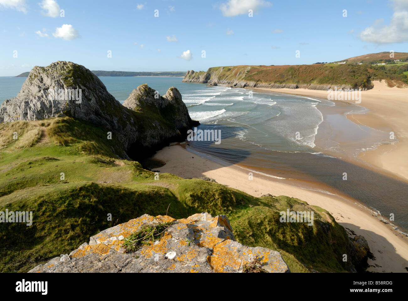 Three Cliffs Bay on the Gower Peninsula Stock Photo - Alamy