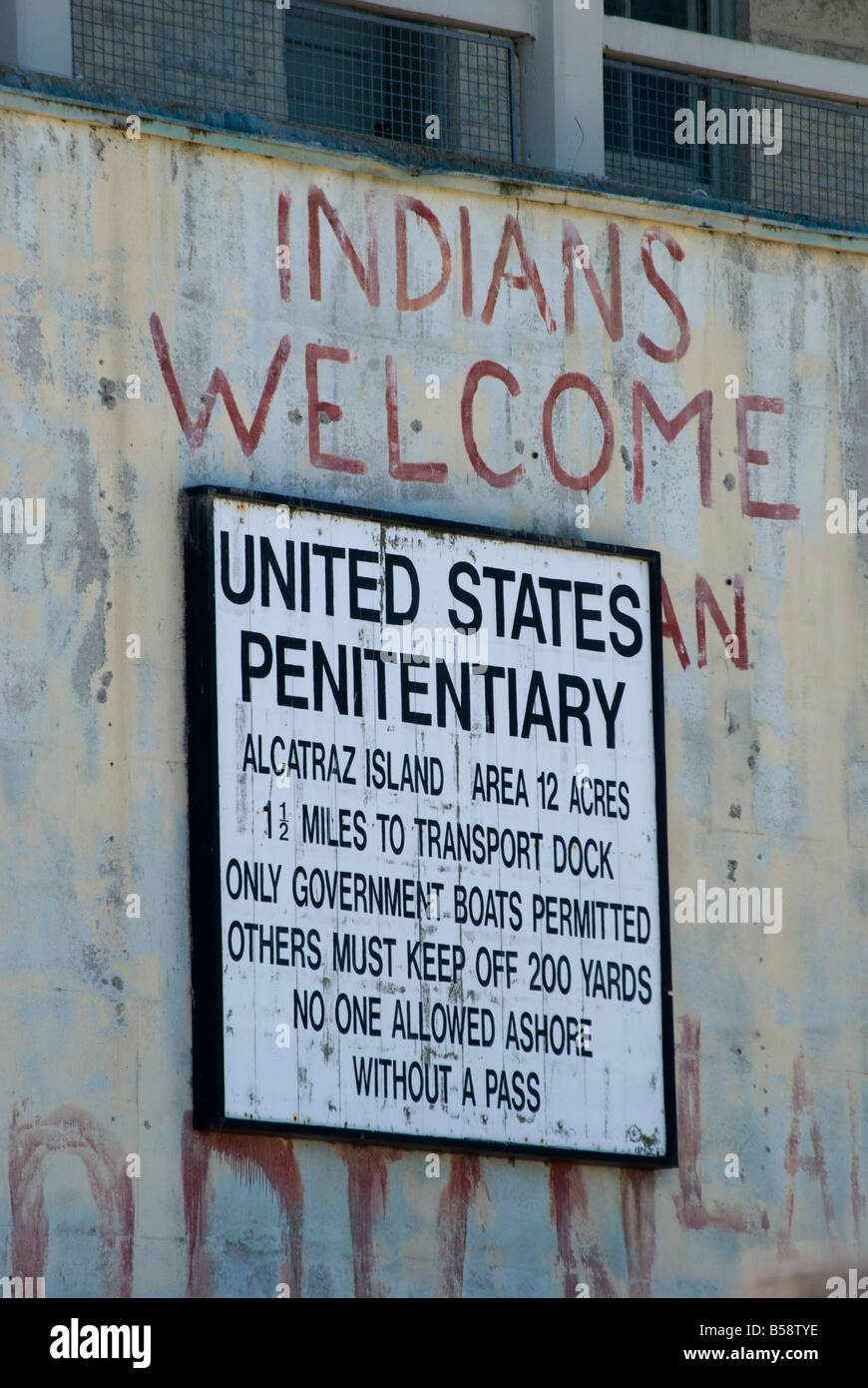 Welcome to alcatraz sign hi-res stock photography and images - Alamy