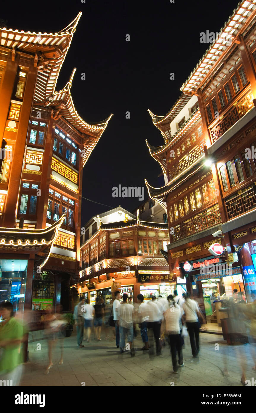 Yuyuan Garden Bazaar buildings founded by Ming dynasty Pan family ...