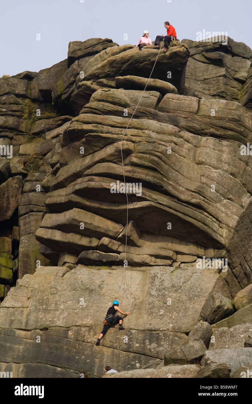 Cliff edge climber hi-res stock photography and images - Alamy