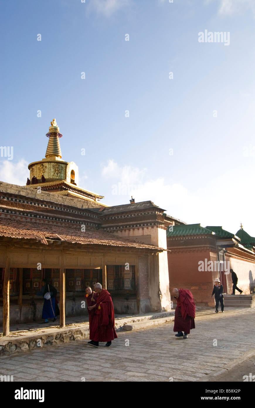 Xiahe monks hi-res stock photography and images - Alamy