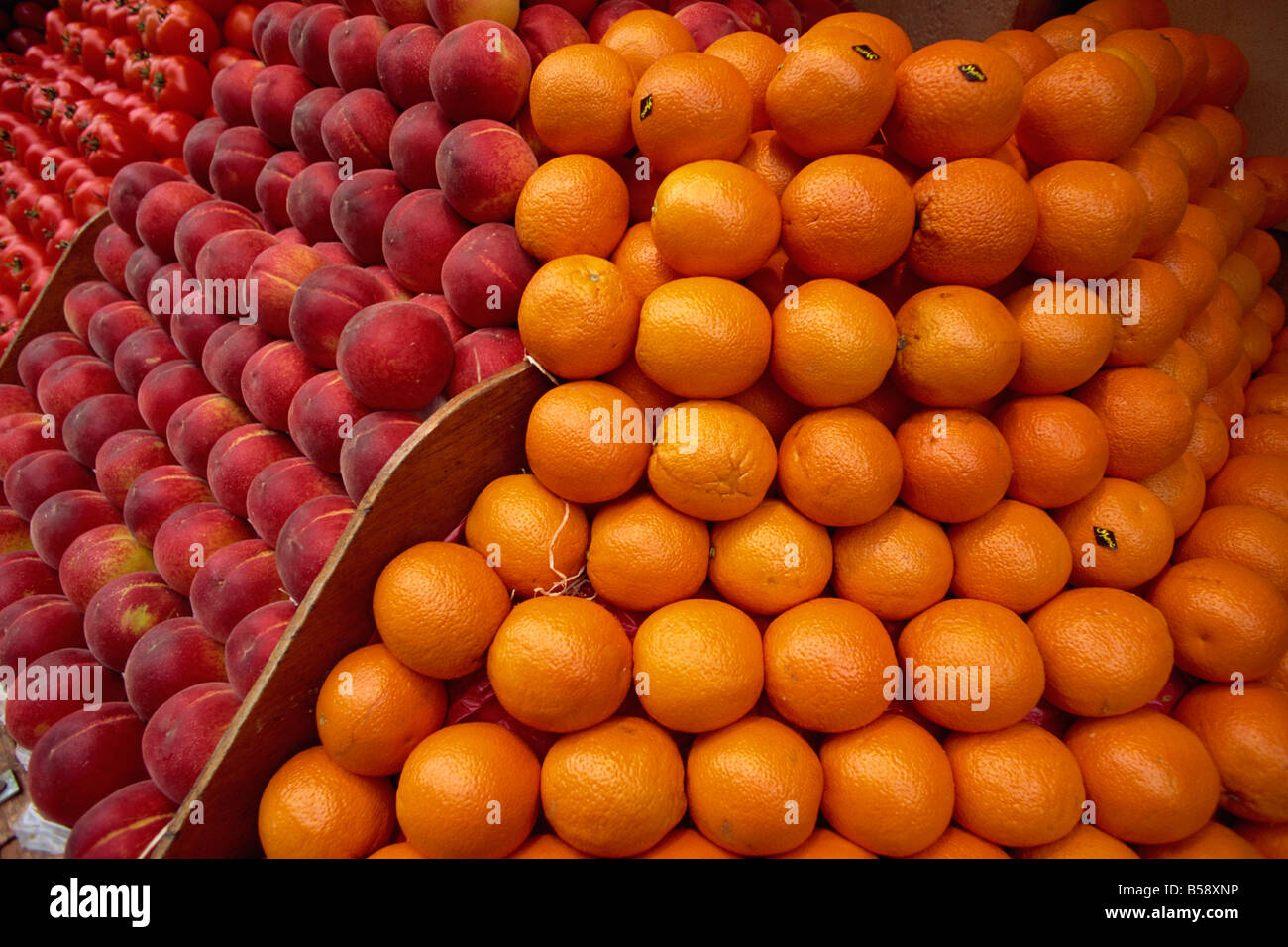 Fruit stall france hi-res stock photography and images - Alamy