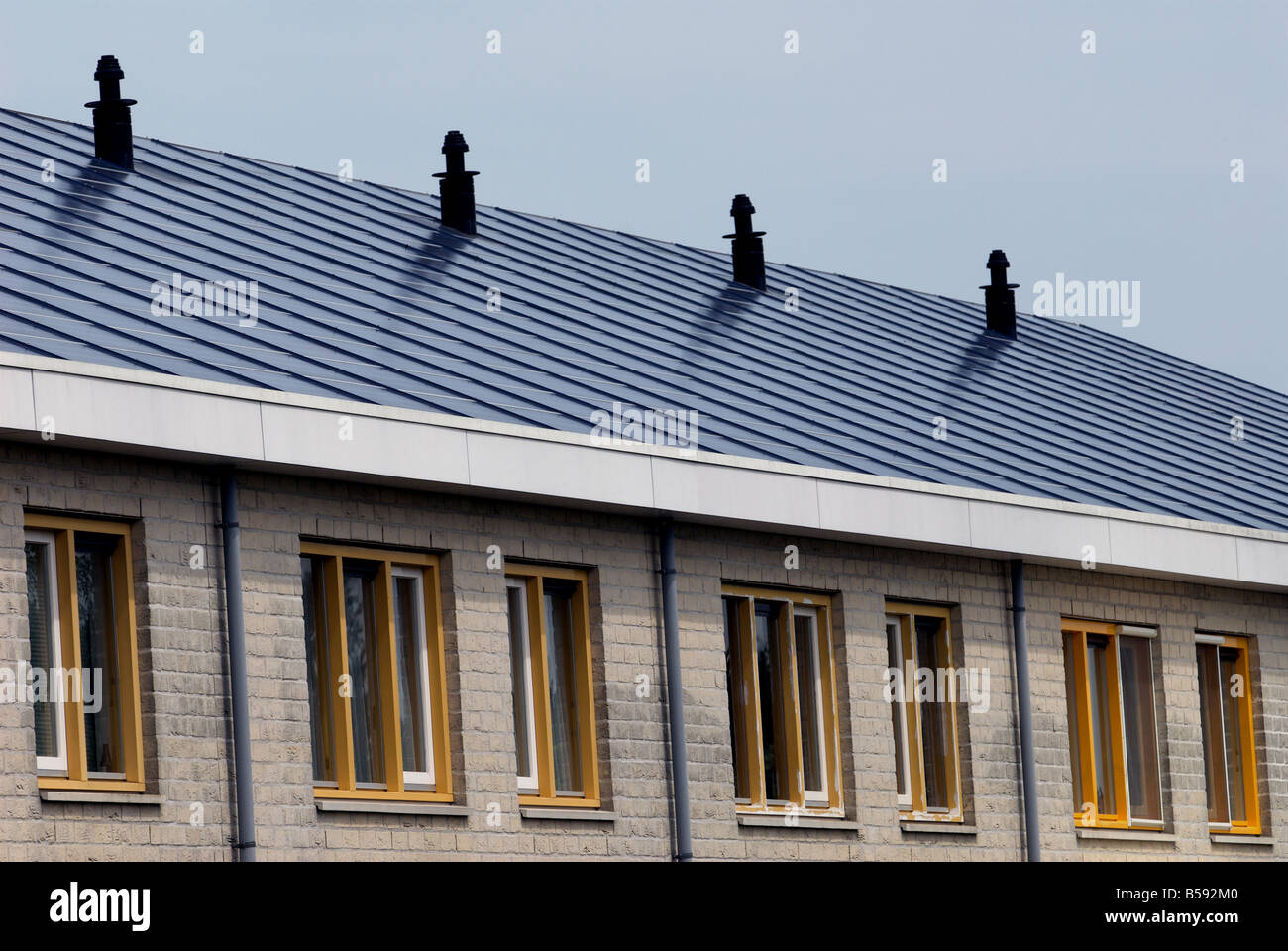 Shell solar panels fitted to houses on the world's largest solar ...