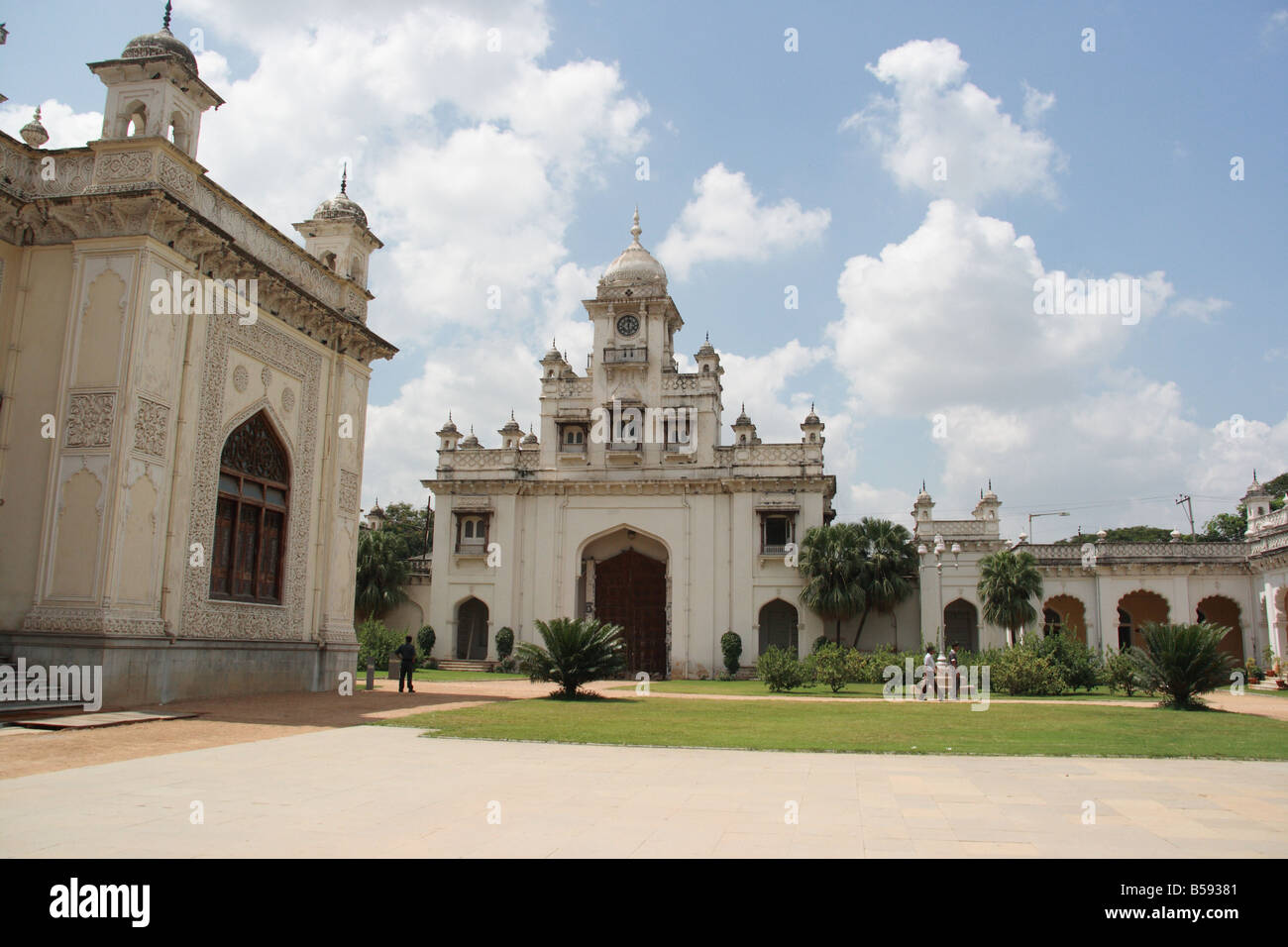 Chowmahalla Palace or Chowmahallat (4 Palaces), was a palace belonging ...