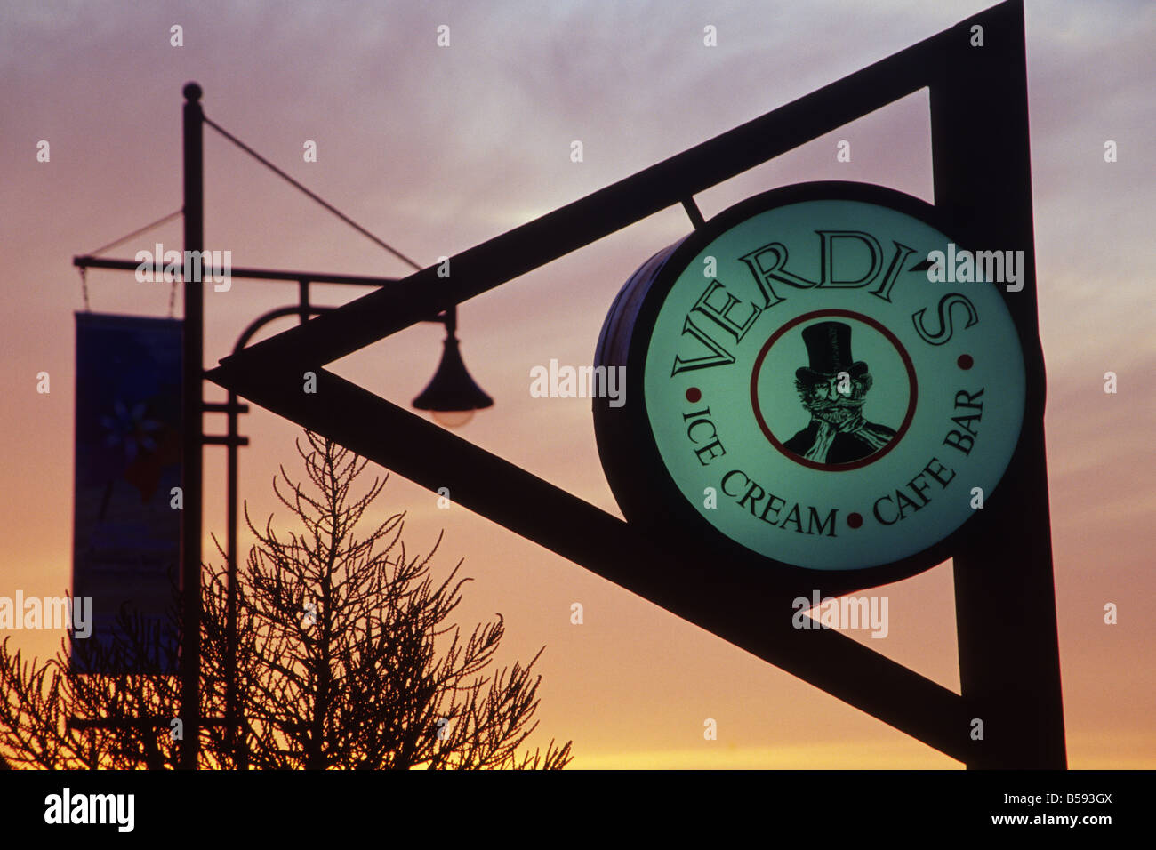 Verdis Mumbles High Resolution Stock Photography and Images - Alamy