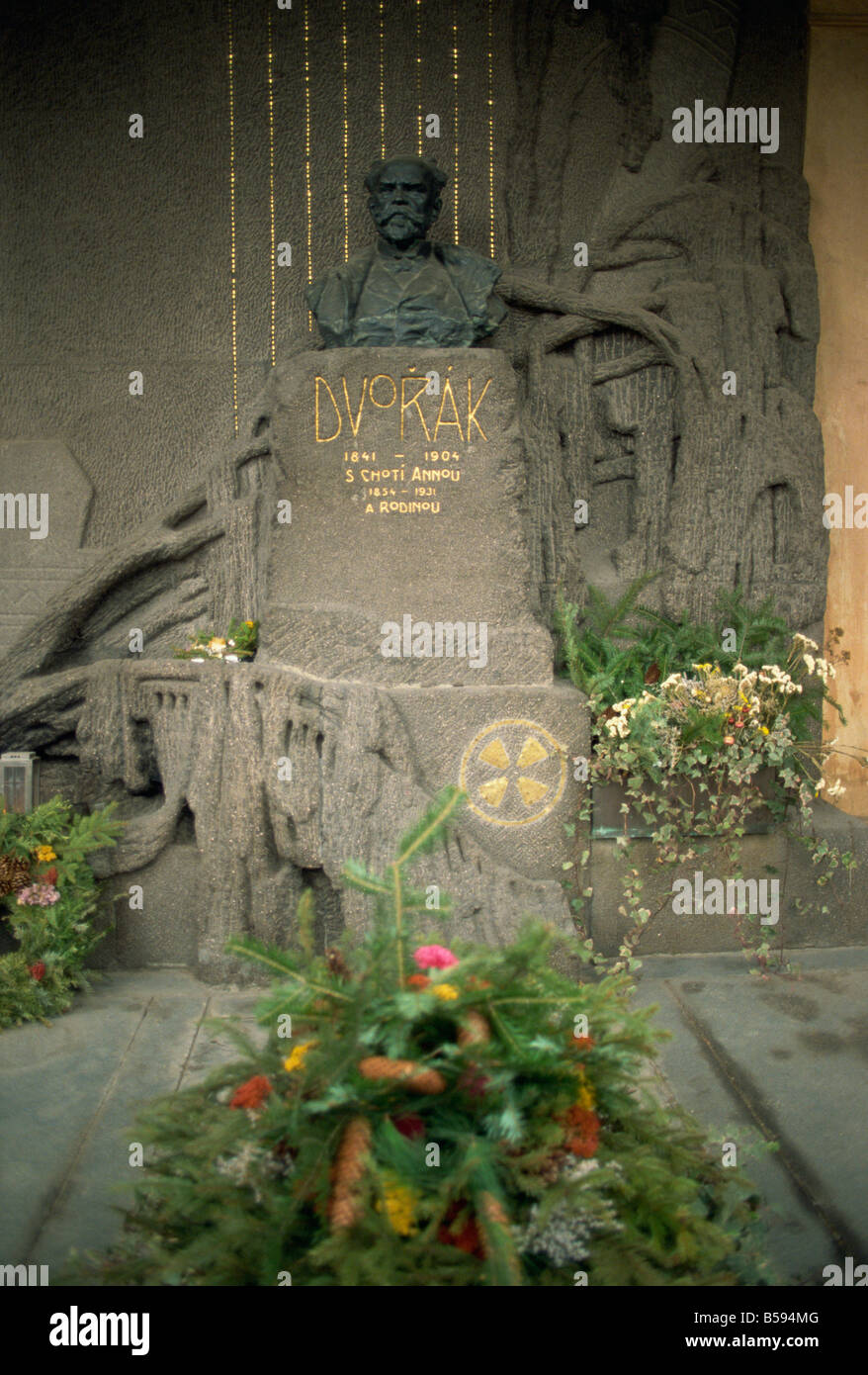 Grave dvorak prague czech republic hi-res stock photography and images ...