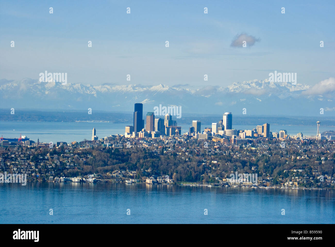 Aerial photo of Seattle with olympic mountains Wa USA Stock Photo - Alamy