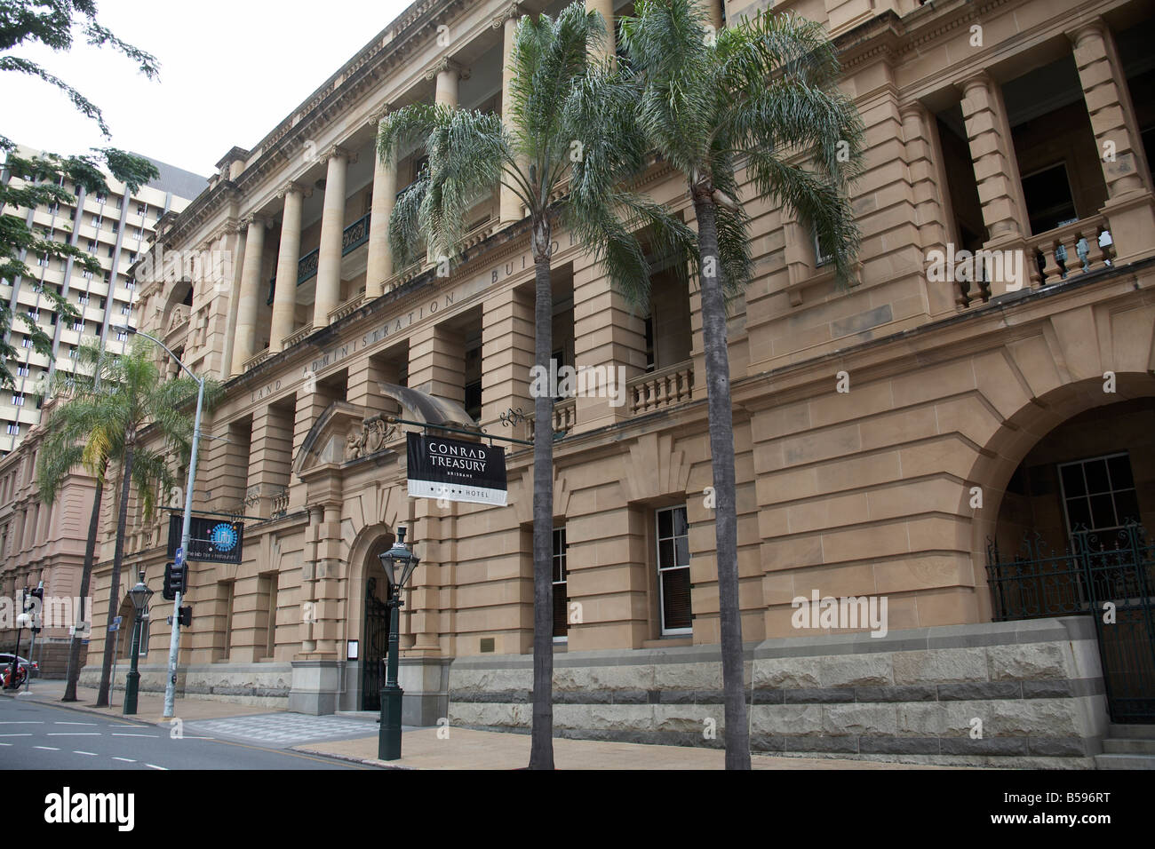 old victorian colonial building palms city building in Brisbane ...