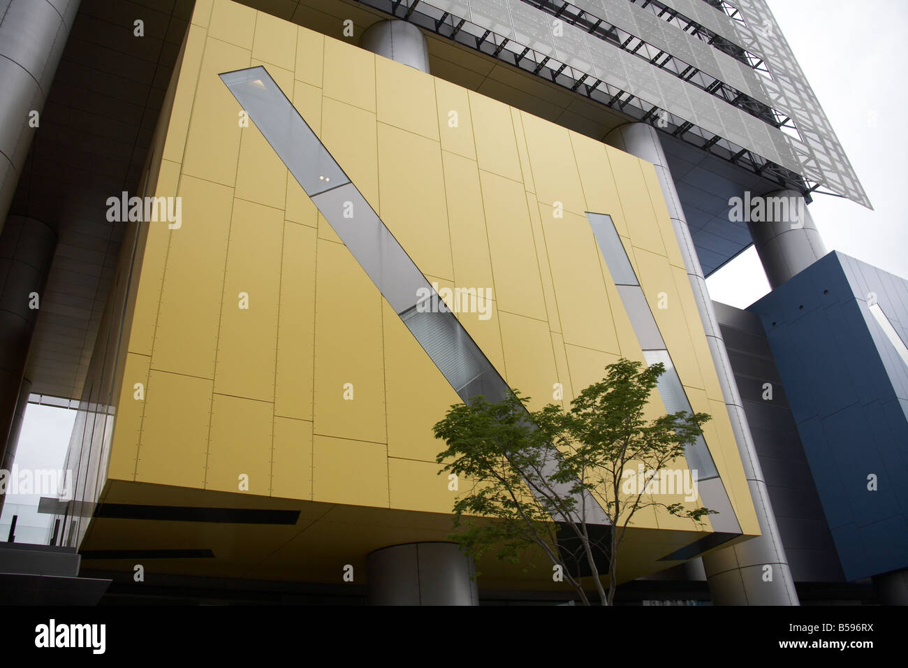 Brisbane square new city council hi-res stock photography and images ...