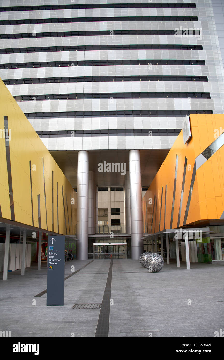 Brisbane square new city council hi-res stock photography and images ...