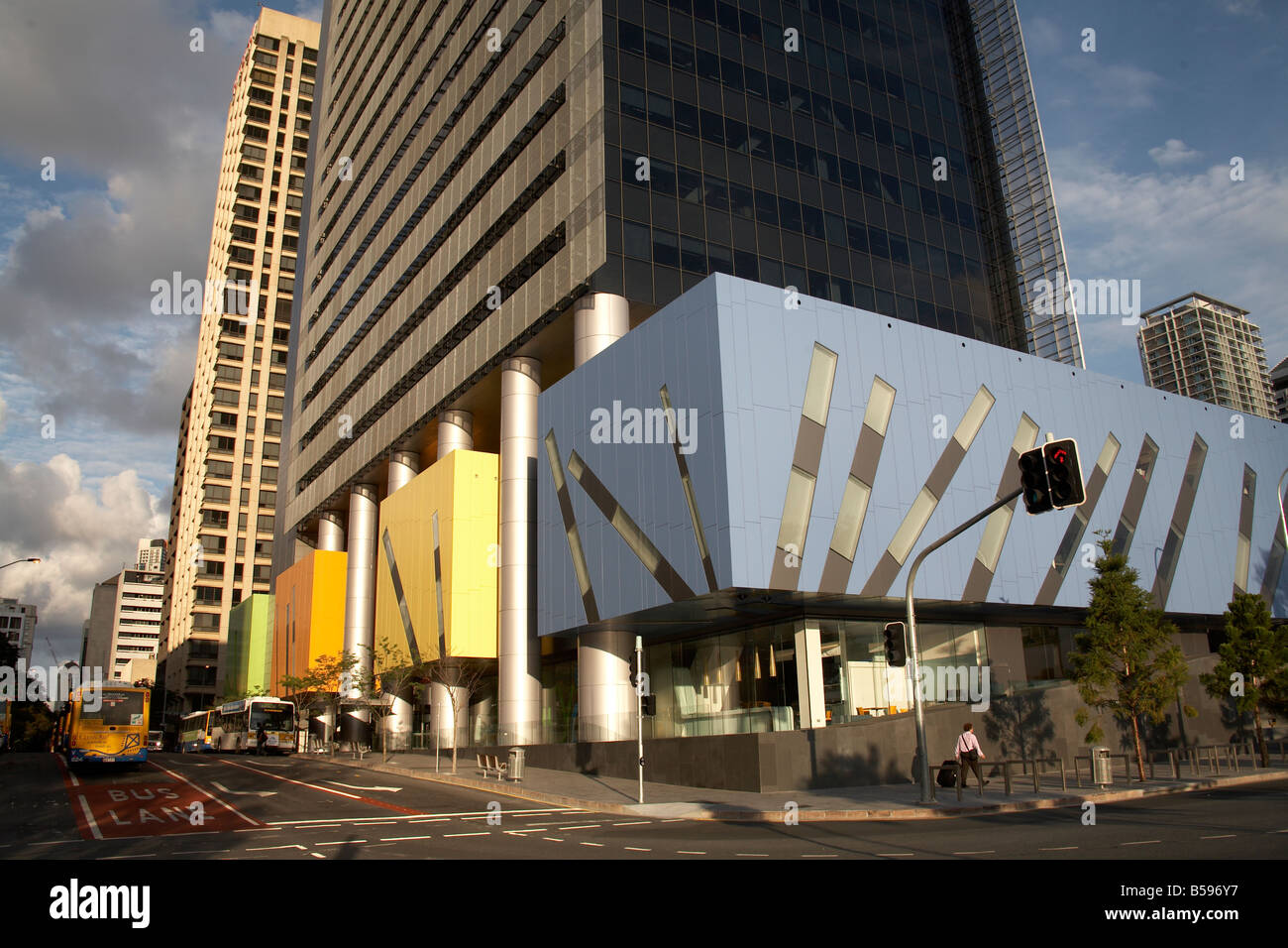 Brisbane Square new modern City Council building by Denton Corker ...