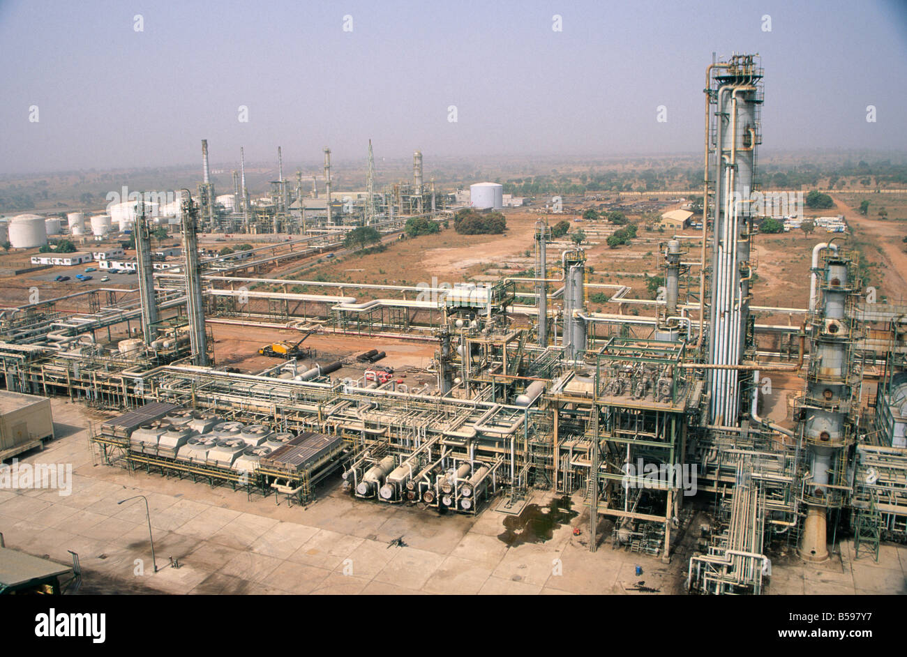 Oil refinery in nigeria hi-res stock photography and images - Alamy